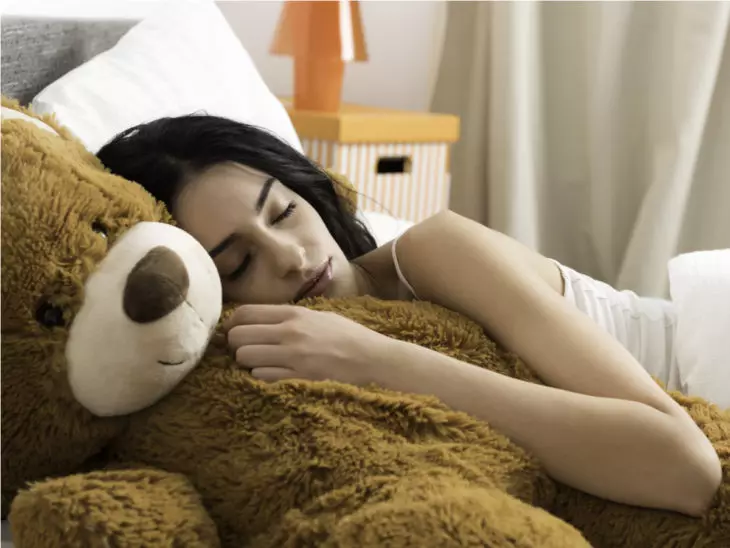 Đã đến lúc ngừng ngủ với gấu bông 37871_1