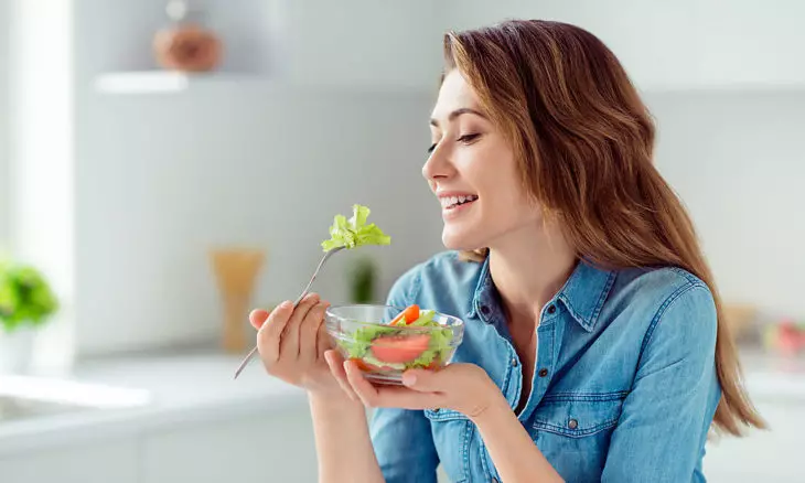 Comment économiser sur les repas si vous voulez perdre du poids ? 39083_1