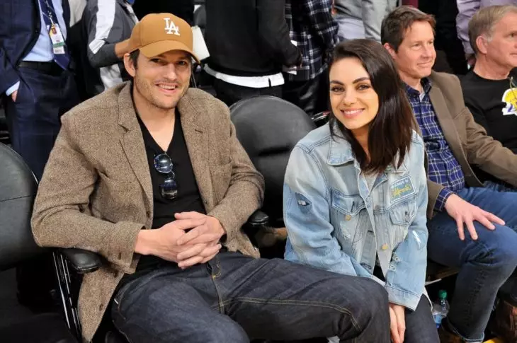 Betulkah Mila Kunis dan Ashton Kutcher Akan Bercerai? 39139_2