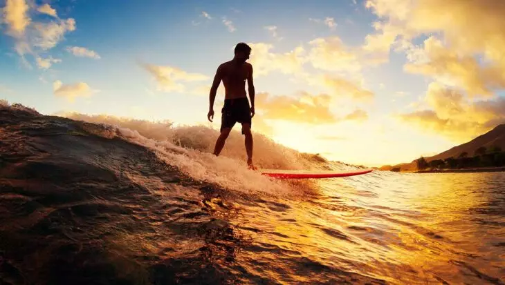 7 põhjust, miks surfamine on teie kehale ja vaimule hea 4002_7