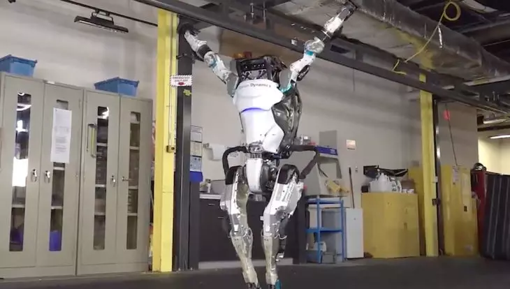 Хуманоидният робот на Boston Dynamic демонстрира рутинна гимнастика 40235_4