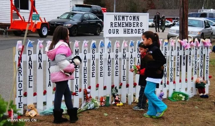 Memorante Nancy Lanza, la Patrinon de la Sandy Hook Shooter 41395_3