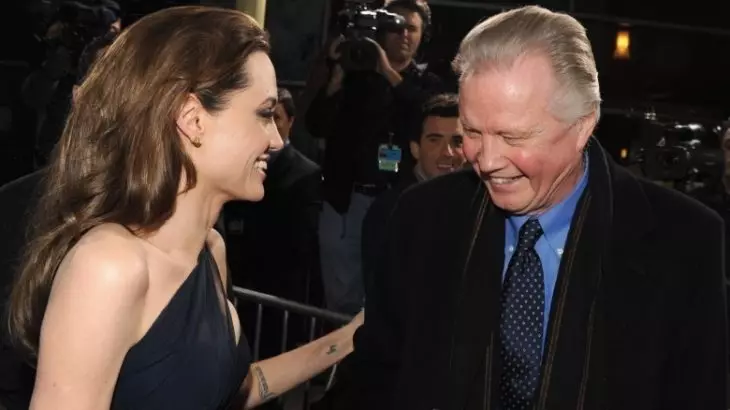 Jon Voight finalmente revela o que faz de sua filha, Angeline Jolie, uma ótima mãe 41464_1