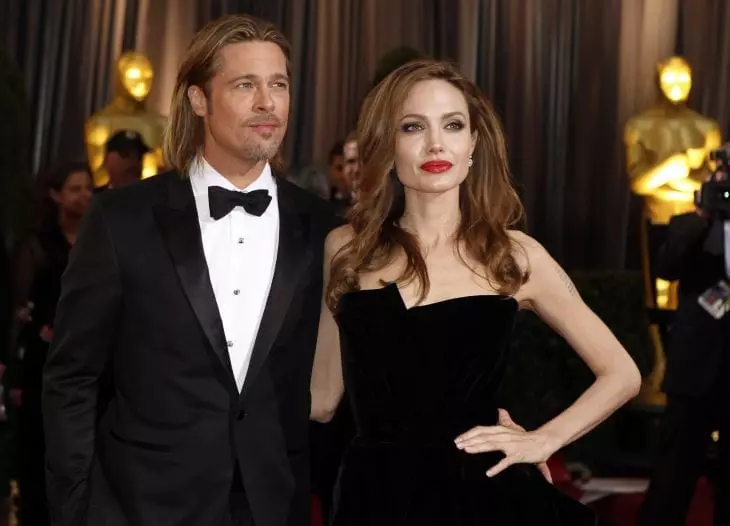 Kuvamateriaali humalassa Brad Pittistä Onko Angelina Jolien villi kortti heidän lastensa huoltajuudessa? 42508_1