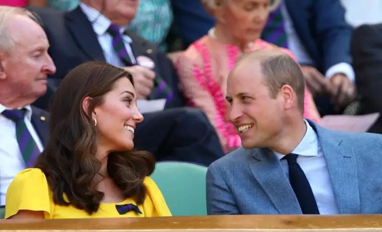 Je, unakumbuka wakati Kate Middleton na Prince William walipoachana? 42881_4