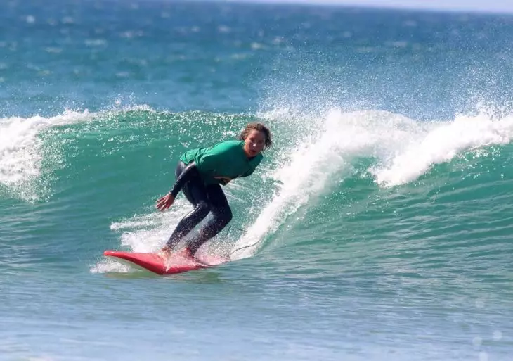 Ivvjaġġar Biex Surf? Dawn il-Lokazzjonijiet Trid Tiċċekkja 4294_1