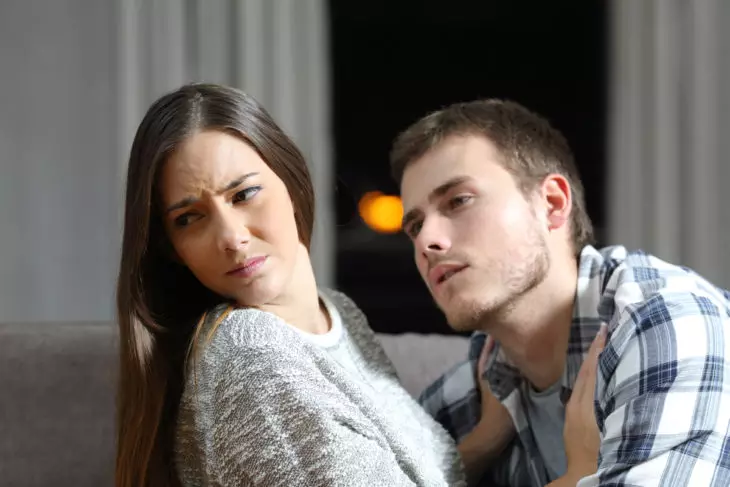 Najstrašidelnejšie veci, ktoré muži povedali, keď sa pokúšali flirtovať so ženami 44840_1