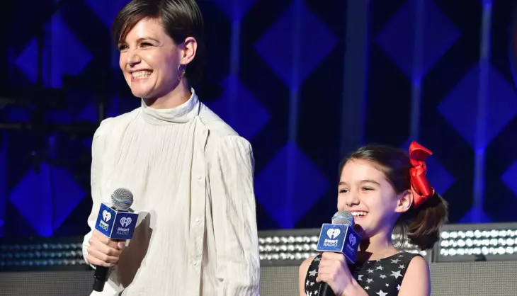 Suri Cruise, Katie Holmes és Tom Cruise lánya az évek során 45097_12