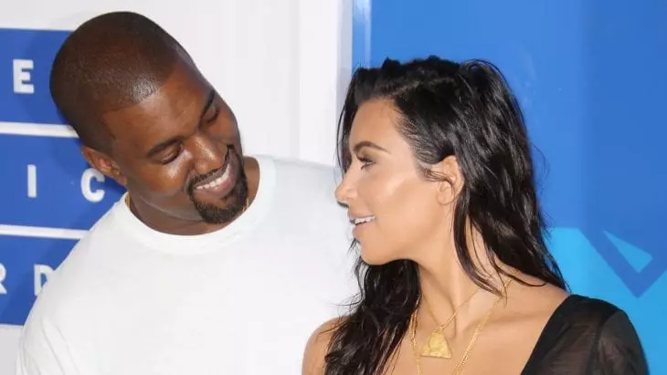 Kanye West Eisiau i Kim Kardashian Gadael y Sioe? 45265_2