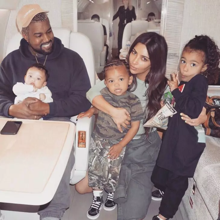 Kim Kardashian có ly hôn với Kanye West sau khi sinh em bé? 45274_1