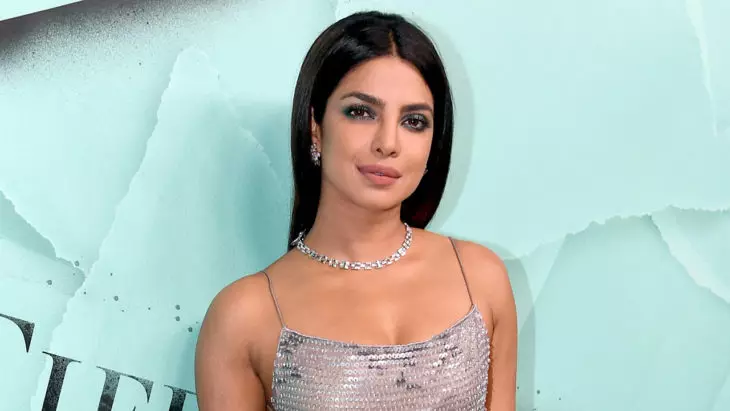 Lintlha tse sa tsejoeng ka Priyanka Chopra 4595_1