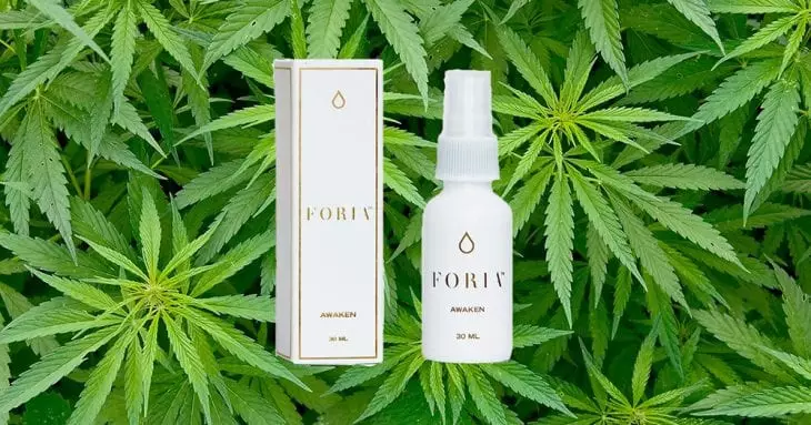 Ek het dit probeer: 8 dinge om te weet oor hoe om jou vagina hoog te kry met Foria se Cannabis Lube 47758_1