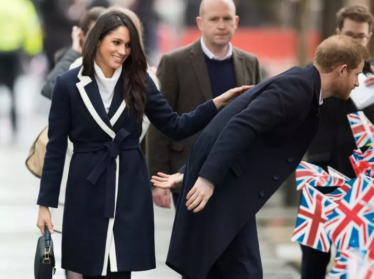 Mae Harry a Meghan o flaen cyfyng-gyngor treth enfawr 48385_5