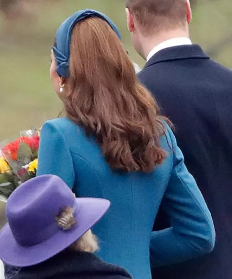 Kate Middleton: Ang Reyna ng mga Headband 48471_2