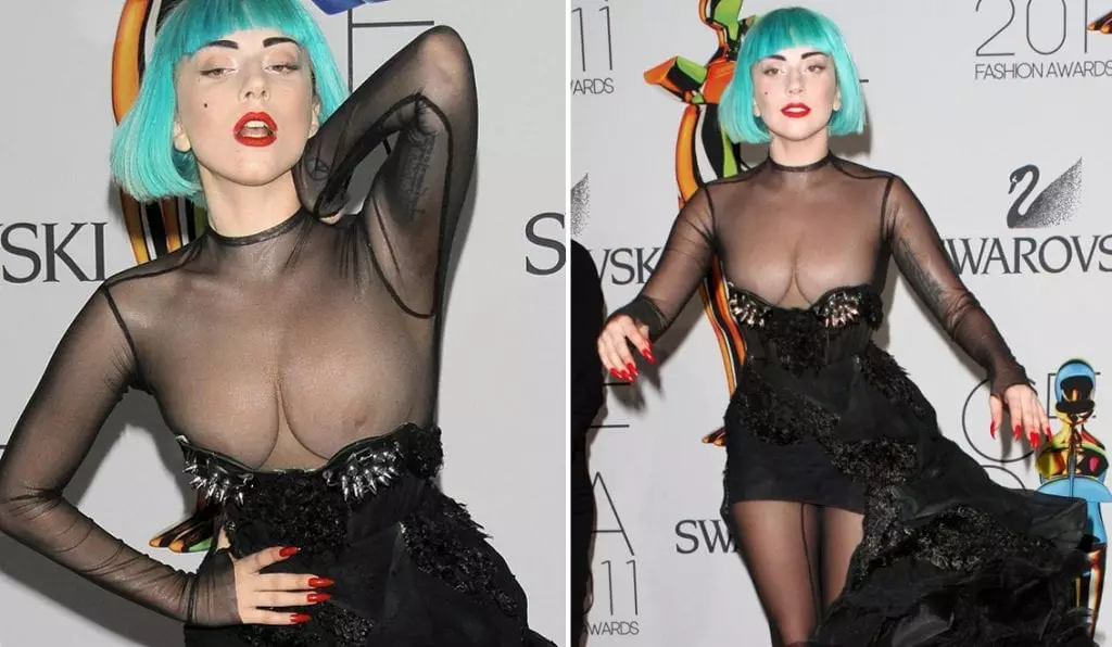 17 Celebrity Nip Slips (NSFW) 49467_9