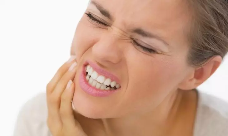 Jaw Pain: Ihe mere anyị ji nwee ya 50964_1