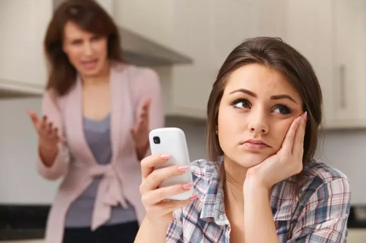 Girl Talk: ho rotto con i miei genitori 51210_1