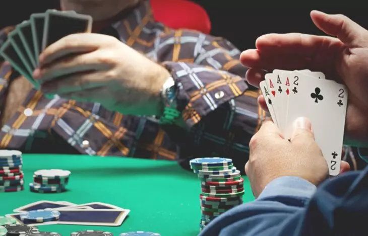 Bagaimana untuk Meningkatkan Permainan Poker anda dalam 7 Langkah Mudah 5234_7