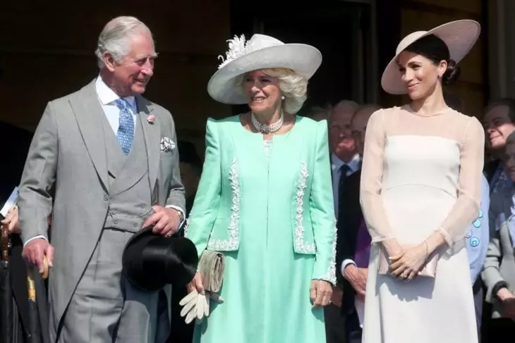 ¿El Príncipe de Gales es más cercano a Kate Middleton o Meghan Markle? 52382_3