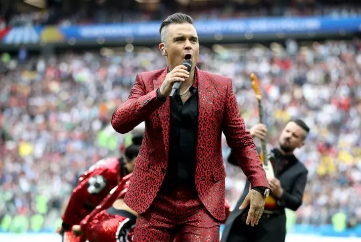 Ihe 10 ị nwere ike ịmaghị gbasara Robbie Williams 52427_3