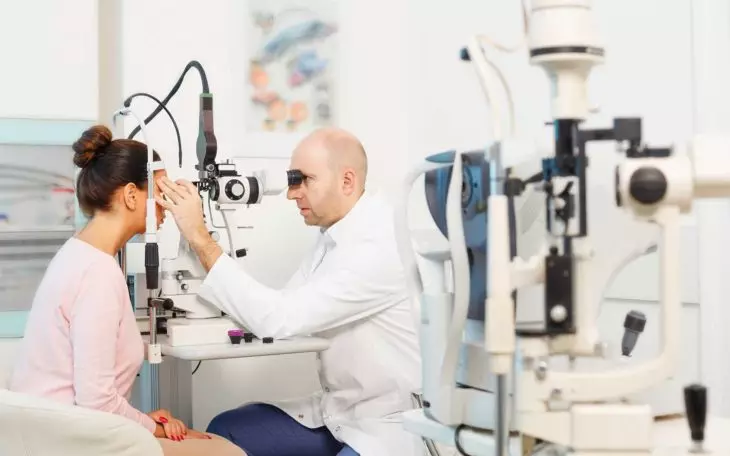 Importancia das revisións regulares do oftalmólogo 54732_2