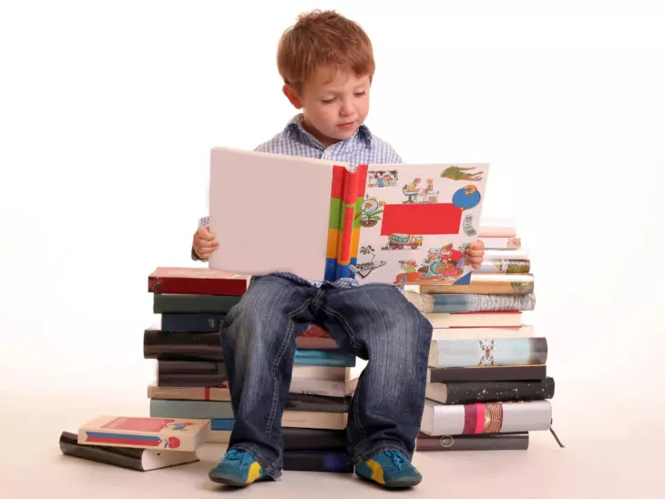Как да насърчите детето си да чете повече 55601_1