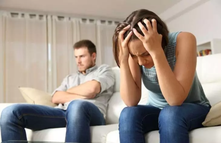 5 अचूक व्यवहार जो आपके रिश्ते को नष्ट कर सकते हैं 5606_2
