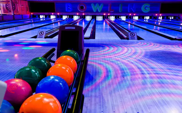 10 chân, 9 chân, 5 chân: Hướng dẫn về 3 kiểu chơi bowling phổ biến nhất 5608_2