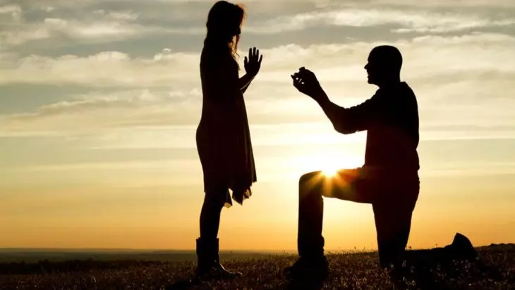 5 beste manieren om een meisje ten huwelijk te vragen 56990_2