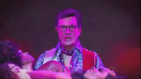 Stephen Colbert åpnet sin DNC-dekning med et psykedelisk musikalnummer 57602_3