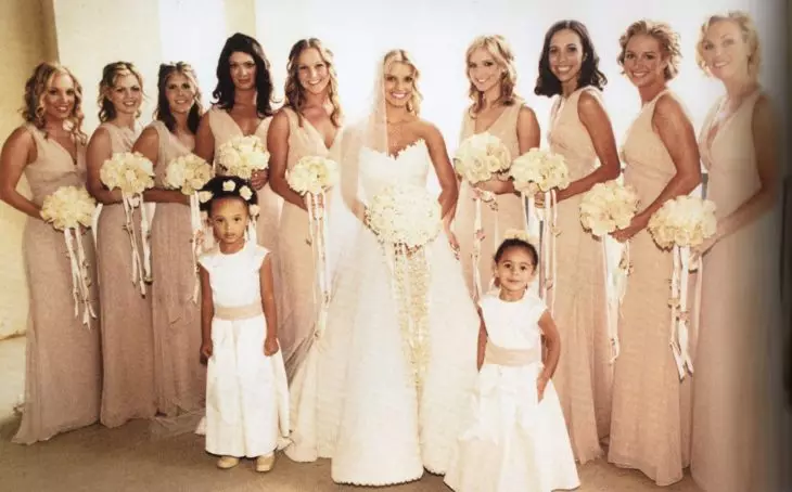 Kim Kardashian ve Vera Wang Giyen Diğer 15 Ünlü Gelin 58071_5