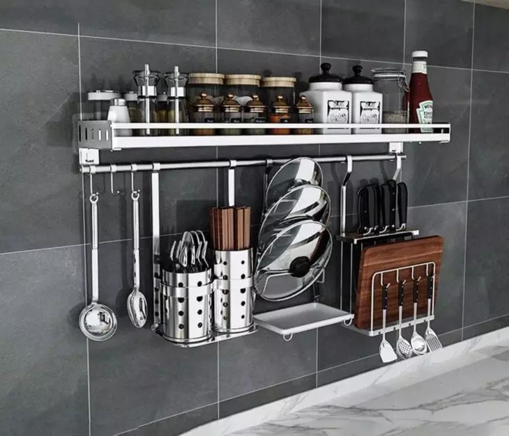 Mga Matalinong Tip sa Paggamit ng Vertical Space sa Kusina: Wall Mount Stainless Steel Shelves 5850_3