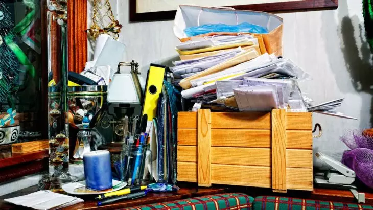 Girl Talk: My Mother Is A Hoarder 5907_2