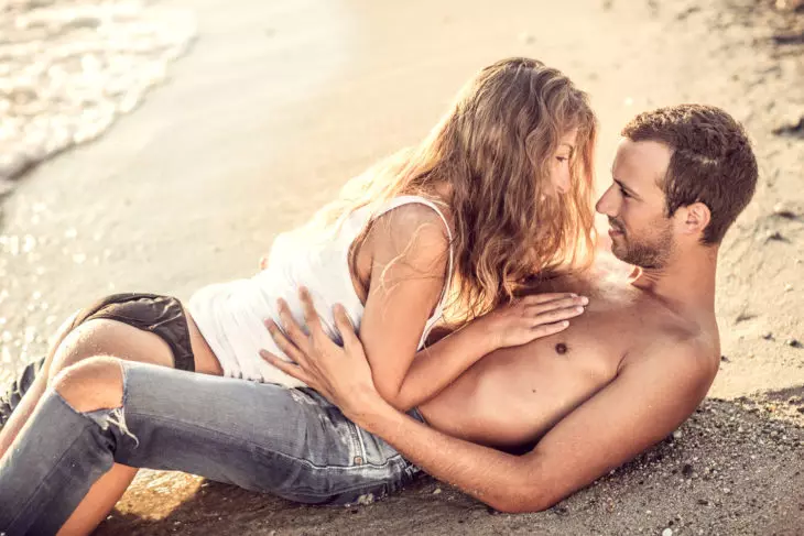 9 работи што ги мразиме за сексот на плажа 62938_1