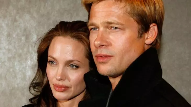 RIP Isem Jolie-Pitt - Angelina tiċċedi mill-kunjom ta 'Brad 63241_3