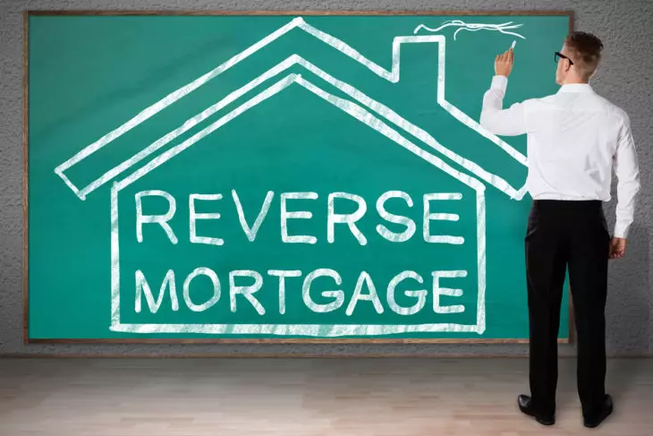 Pros & Cons ntawm Reverse Mortgages 6330_3