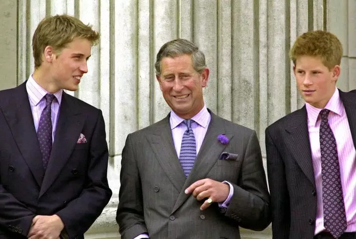 Er prins Charles en uviktig skikkelse i Williams og Harrys liv? 64225_3