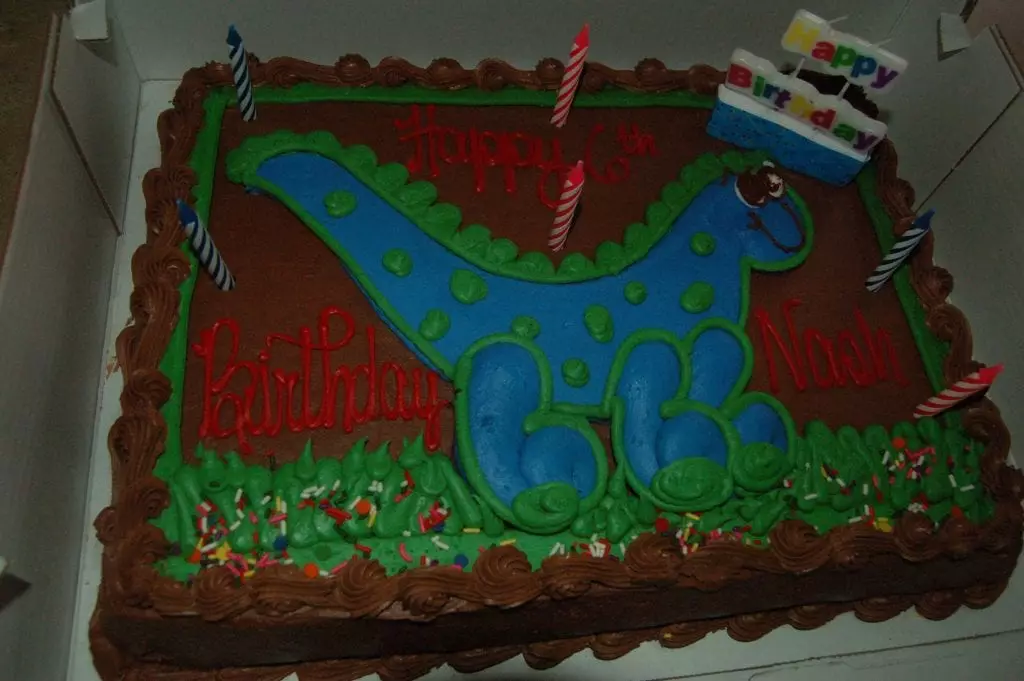 Jo kinne dizze sabeare satanyske dinosauruscake net mear bestelle fan Costco 64830_1