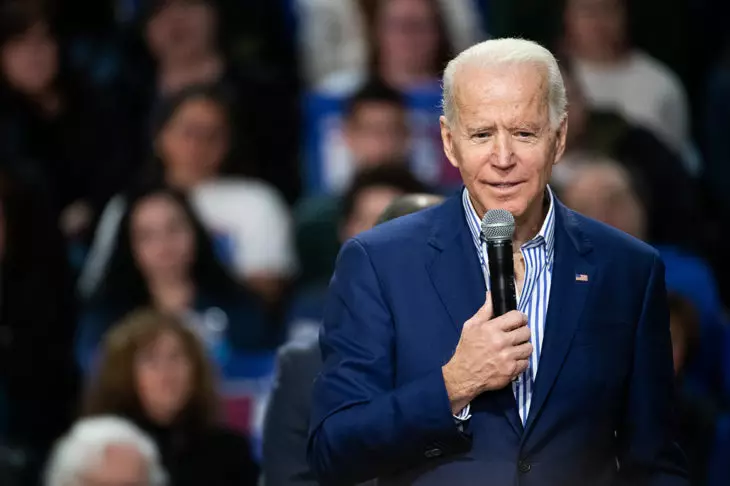 La campagna di Joe Biden ha negato le accuse di aggressione sessuale, ma afferma che 
