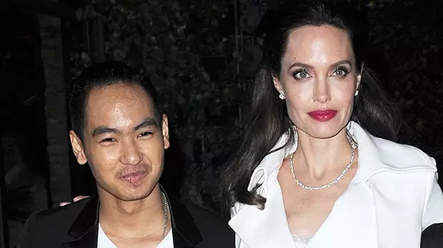 O le tete'a a Angelina Jolie ua latalata atili ai i lana tama o Maddox 6906_1