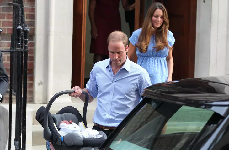 Rangano Dzakashata MuBritain! Baba Chaivo vaPrince Harry ndiani, uye Rudzii rweMutambo Wezvematongerwo enyika Unovanza Kumashure Kwewanano Yake naMeghan Markle? 7007_5