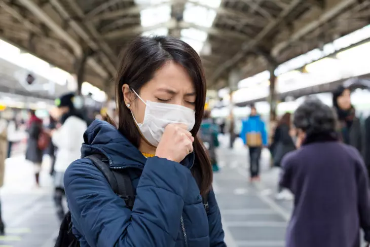 風邪の季節にインフルエンザを予防するのに役立つ健康的な習慣 7052_2