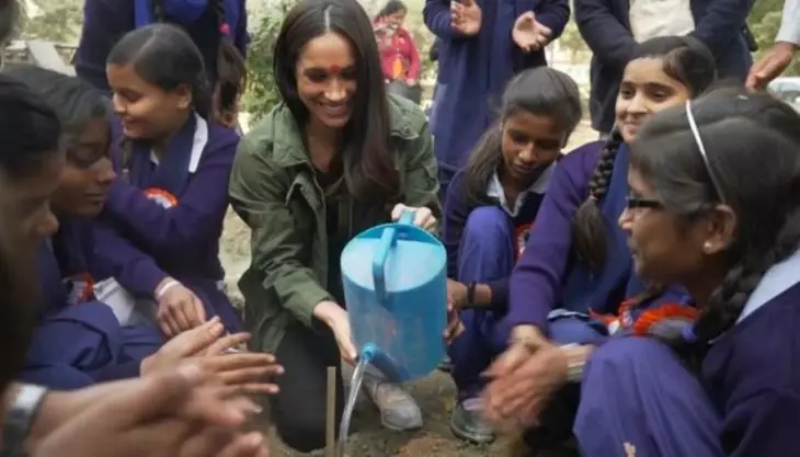 ဘာကြောင့် Meghan Markle ဟာ တရားဝင်မင်းသမီးမဖြစ်နိုင်တာလဲ။ 7137_3