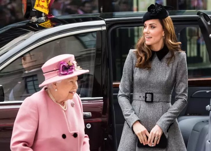 Ar Kate Middleton žlugo dėl princo Williamo sukčiavimo skandalo? 7166_2