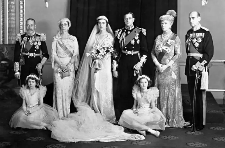 關於伊麗莎白二世女王和菲利普親王的婚姻你不知道的事 7258_3