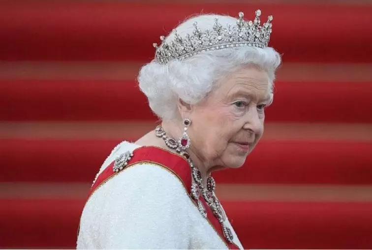 英國女王伊麗莎白二世曾經吸煙？ 7287_3