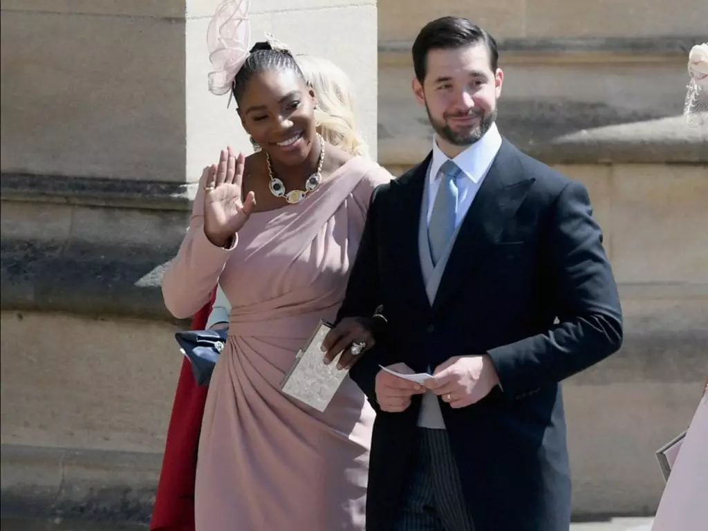 Serena Williams Meghan'a həmişə belə gözəl olmağı dayandırmağı söylədi 7319_1