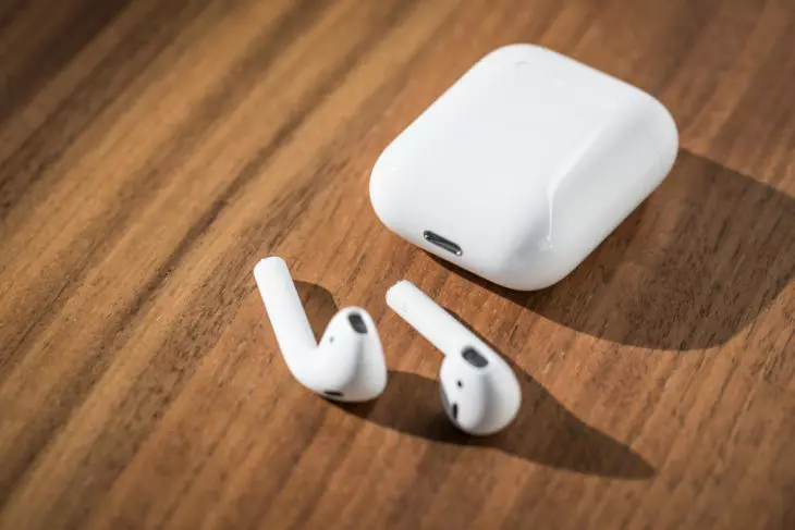 AirPods Pro Accessories: Sab saum toj 10 Case rau AirPods 7357_1