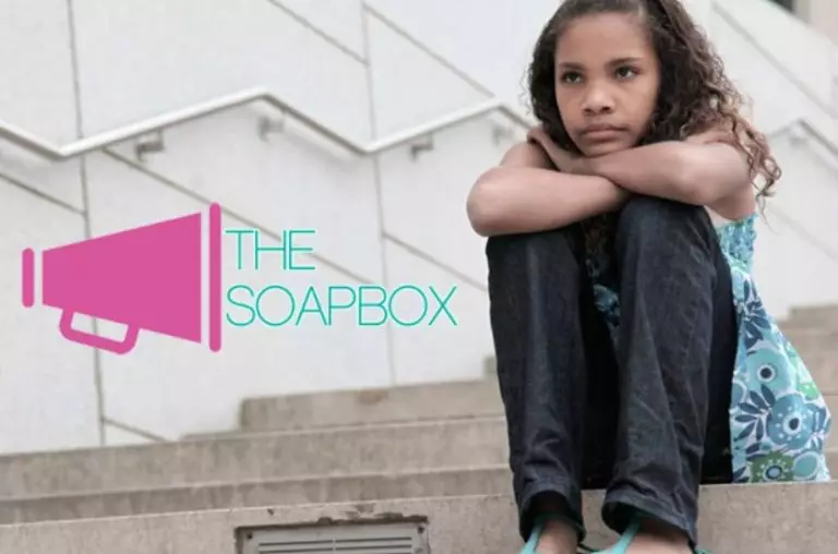Ziepju kaste: par drošu vietu nepieciešamību meitenēm, kuras attīstās agri