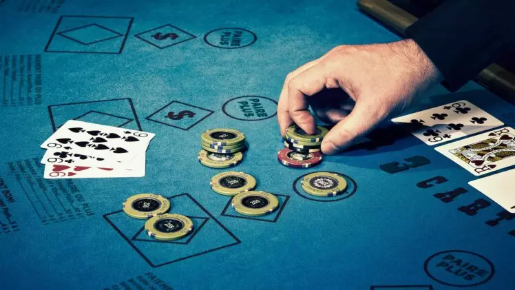 6 consejos sobre cómo jugar al póquer de 3 cartas - Guía 2022 8087_2